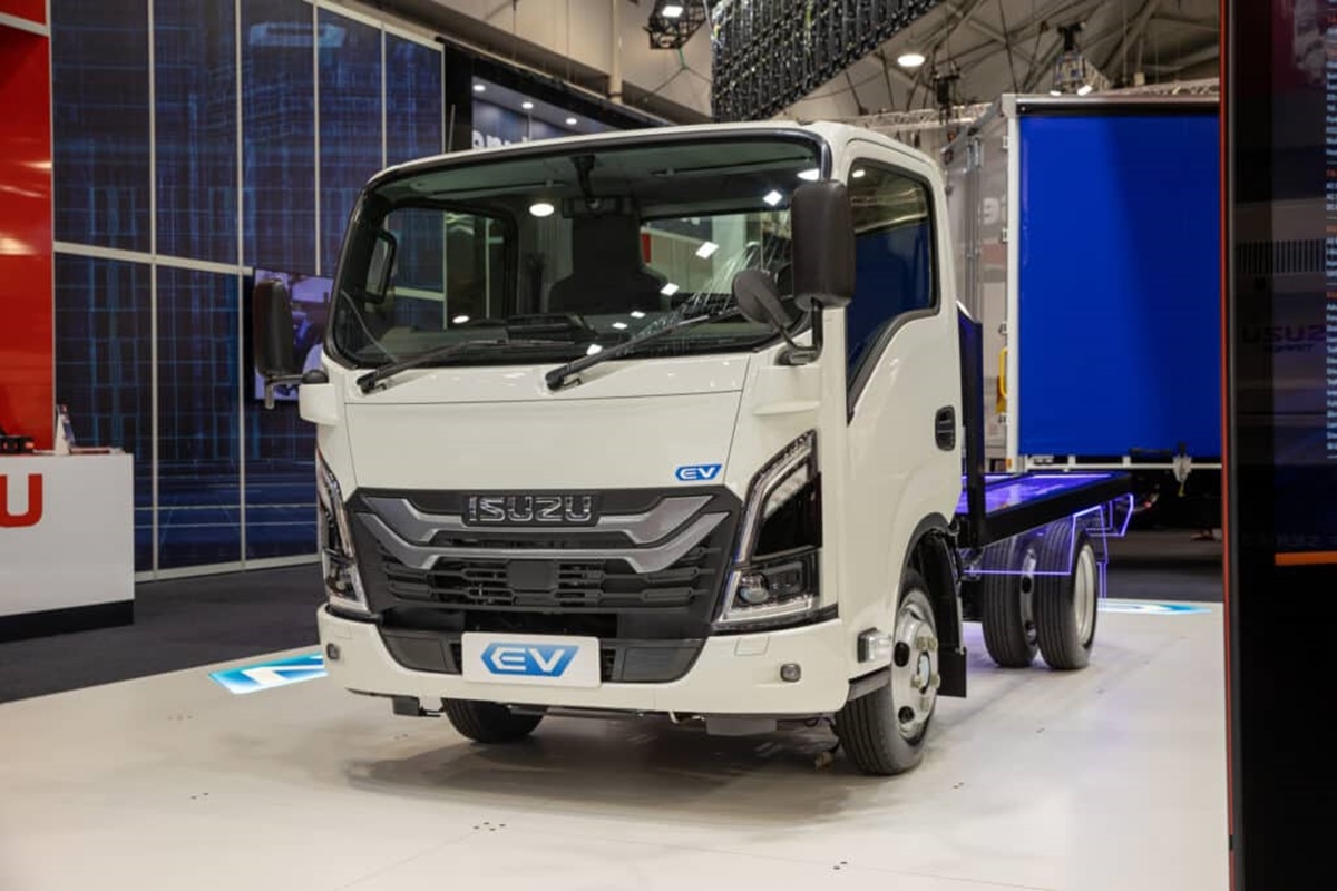 ISUZU ELF EV 6 ล้อเล็กไฟฟ้าล้วนวิ่งไกล 200 กม.ขายที่ออสซี่