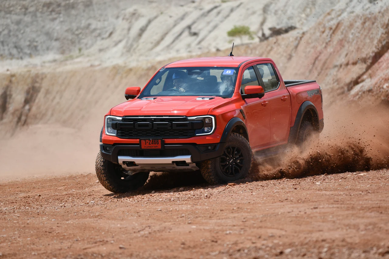 Ford Ranger Raptor ... ลุยสุดขั้วพันธ์ดุ ที่ยังไม่มีใครเหมือน ...